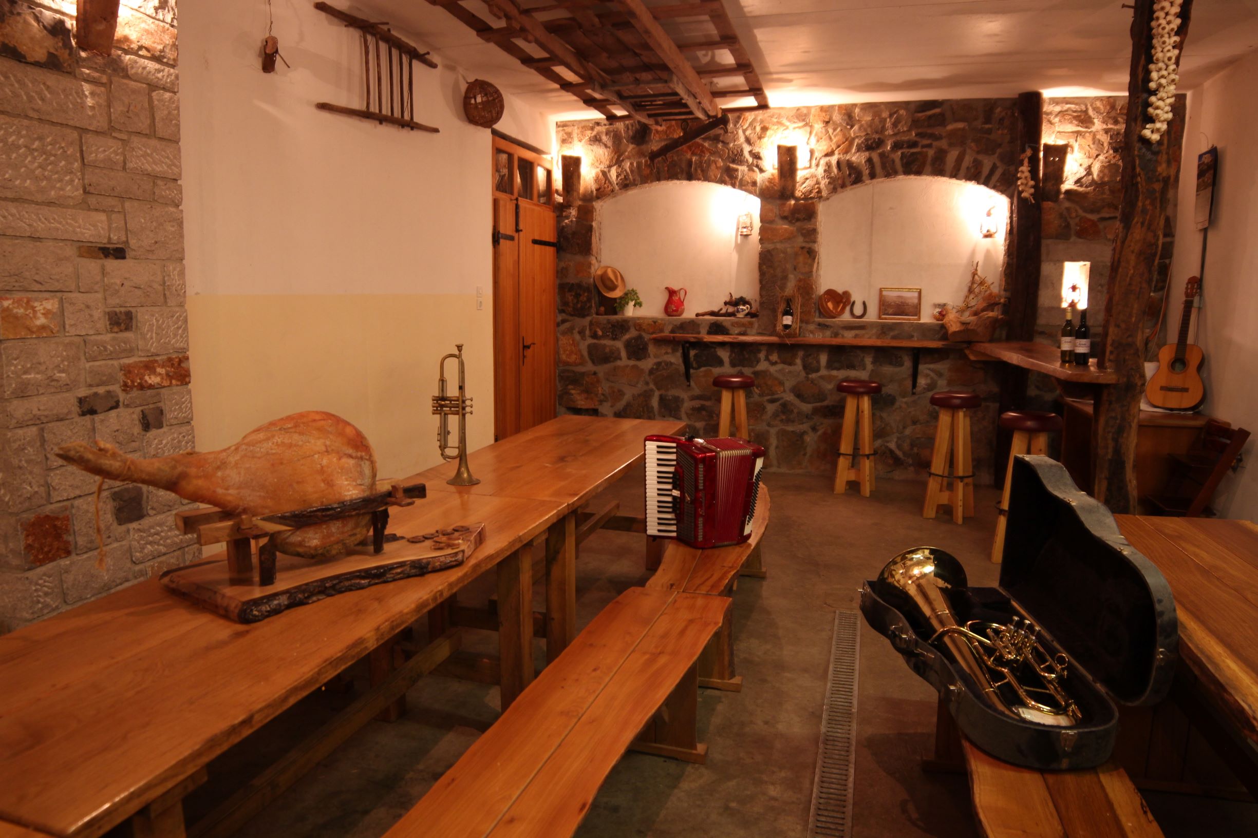 OSMICA LEBAN - LIPA | Miren Kras